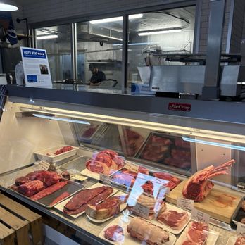 THE BOOZY PIG - Updated December 2025 - 566 Photos & 225 Reviews - 3255 ...