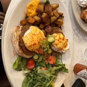 CAFE BONJOUR - Updated June 2024 - 957 Photos & 851 Reviews - 55 Temple ...