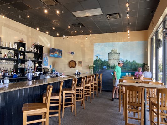 TAKIS GREEK AND ITALIAN RESTAURANT - Updated May 2025 - 106 Photos ...