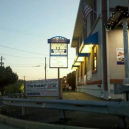 DELLIS’ RESTAURANT BAR & GRILL - Updated January 2026 - 89 Photos & 134 ...