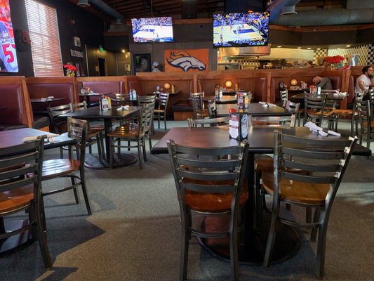CHOPPER’S SPORTS GRILL - 91 Photos & 243 Reviews - 80 S Madison St ...