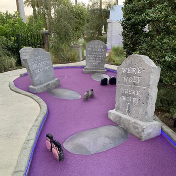 HOLLYWOOD DRIVE IN GOLF - Updated January 2026 - 207 Photos & 135 Real ...