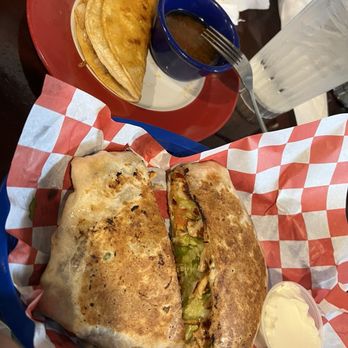 LOS PINCHIS TACOS - Updated May 2024 - 147 Photos & 108 Reviews - 311 E ...