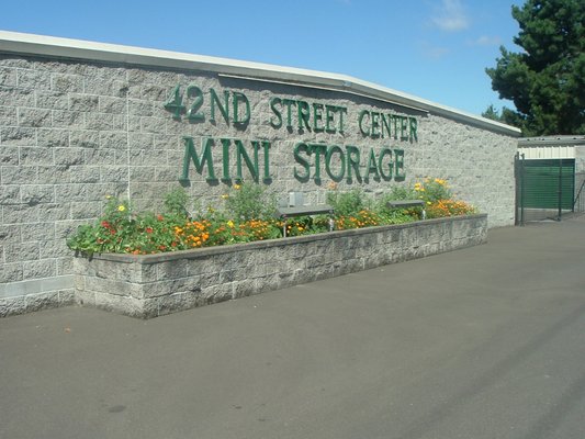 42ND ST MINI STORAGE - Updated December 2025 - 56 Photos - 362 42nd St ...