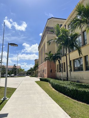 MIAMI SENIOR HIGH SCHOOL - Updated December 2025 - 42 Photos & 10 ...