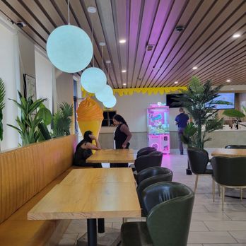 HI MANGO - Updated July 2025 - 59 Photos & 22 Reviews - 6351 E 82nd St ...