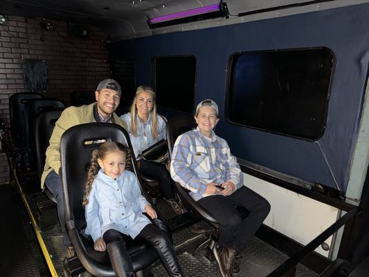 EARTHQUAKE THE RIDE - Updated October 2025 - 25 Photos & 85 Reviews ...