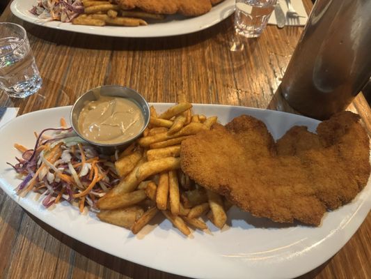 UNIVERSAL RESTAURANT - Updated December 2025 - 82 Photos & 39 Reviews ...