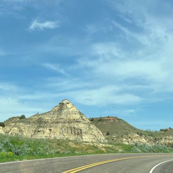 MEDORA - Updated May 2025 - 26 Photos & 23 Reviews - 3370 Pool Dr ...