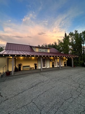 MONO INN - Updated September 2024 - 78 Photos & 46 Reviews - 55620 Hwy ...