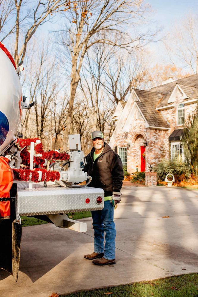 MCCRAW OIL AND PROPANE - Updated December 2025 - 90 Photos - 1345 Tx ...