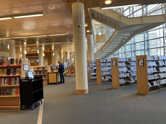 GREENWICH LIBRARY - Updated December 2025 - 50 Photos & 31 Reviews ...