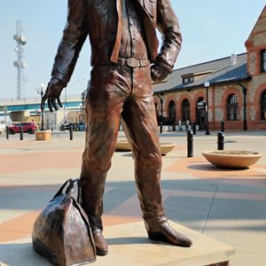 LARAMIE COUNTY LIBRARY - Updated December 2025 - 12 Photos & 16 Reviews ...