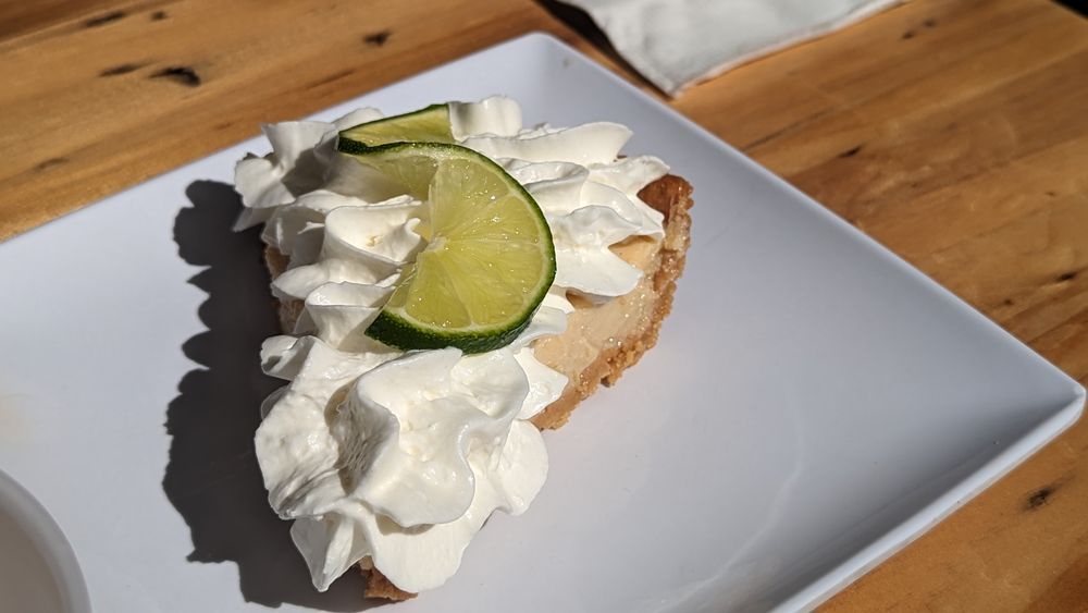 HIGH TIDE BAR & SEAFOOD GRILL - Updated June 2024 - 345 Photos & 281 ...