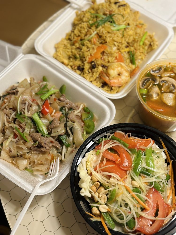 ZEN THAI - Updated January 2026 - 530 Photos & 366 Reviews - 110 N ...