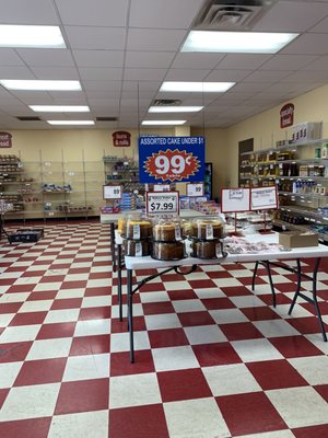 FLOWERS BAKING COMPANY - Updated June 2024 - 14 Photos - 5524 W Highway ...