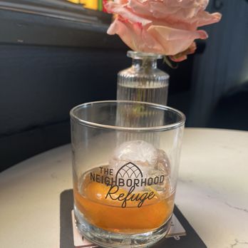 THE NEIGHBORHOOD REFUGE - Updated December 2025 - 107 Photos & 21 ...