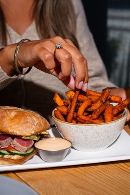 CRAFT BEER MARKET CALGARY DOWNTOWN - Updated December 2025 - 215 Photos ...