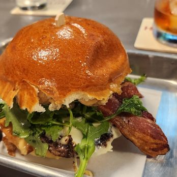 TOPSIDE TAVERN - Updated April 2025 - 81 Photos & 25 Reviews - 10 S ...