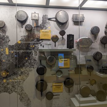 LODGE FACTORY STORE - Updated April 2025 - 68 Photos & 53 Reviews - 220 ...