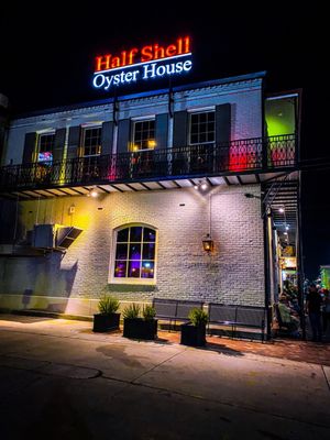 HALF SHELL OYSTER HOUSE - Updated December 2025 - 1283 Photos & 1334 ...