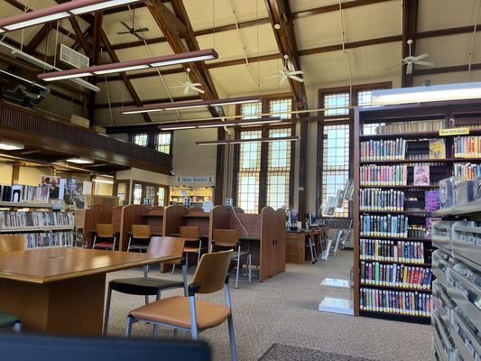 PEACE DALE LIBRARY - Updated August 2025 - 16 Photos - 1057 Kingstown ...