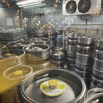 LAWLESS BREWING - Updated May 2025 - 439 Photos & 204 Reviews - 5275 ...