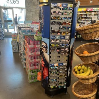 SPEEDEE MART - Updated December 2025 - 15 Photos & 14 Reviews - 6625 ...