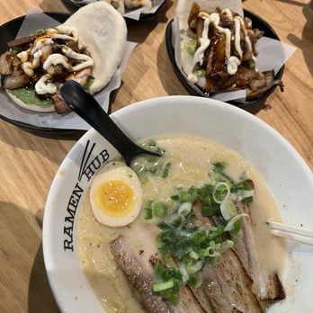 RAMEN HUB & SUSHI - FULLERTON - 399 Photos & 218 Reviews - 153 N ...
