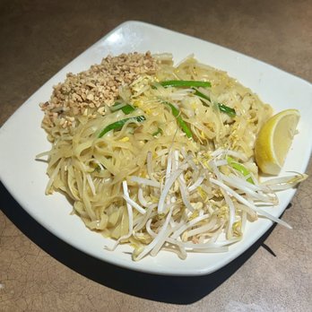 SY THAI - Updated October 2024 - 377 Photos & 323 Reviews - 459 E Big ...