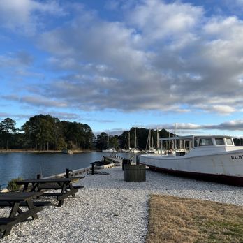 MERROIR - Updated June 2025 - 418 Photos & 356 Reviews - 784 Locklies ...