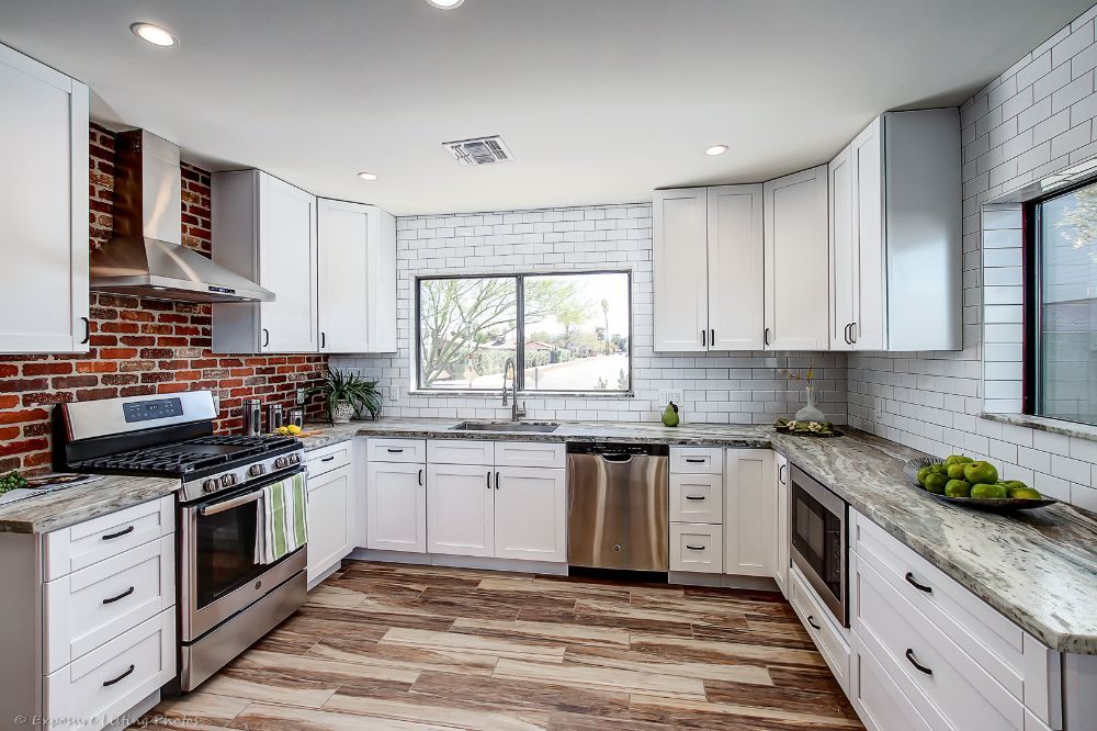 SHANNON HAKES - Updated December 2025 - Contact Agent - 17 Photos ...