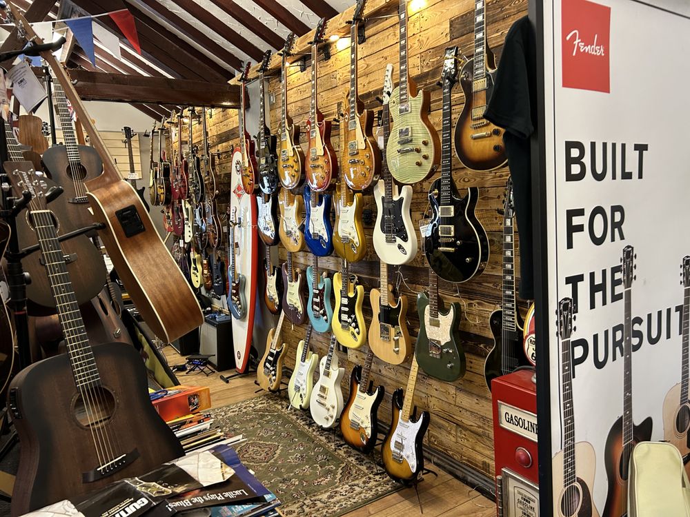 AUSTIN GUITARS - Updated July 2025 - 10 Photos - Shevingtons Ln ...