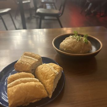 AKADI PDX - Updated July 2025 - 605 Photos & 385 Reviews - 1001 SE ...