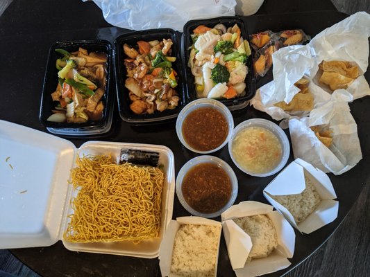 MENCIUS GOURMET HUNAN RESTAURANT - Updated August 2025 - 215 Photos ...