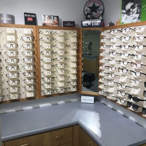 WALMART NATIONAL VISION CENTER - 17 Photos & 10 Reviews - Optometrists ...