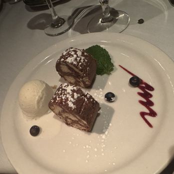 ESTIA - Updated March 2025 - 1313 Photos & 929 Reviews - 1405 Locust St ...