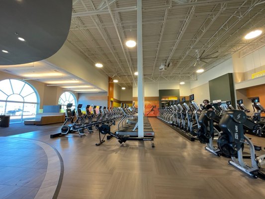 LA FITNESS - Updated December 2025 - 17 Reviews - 21044 US Hwy 281 N ...