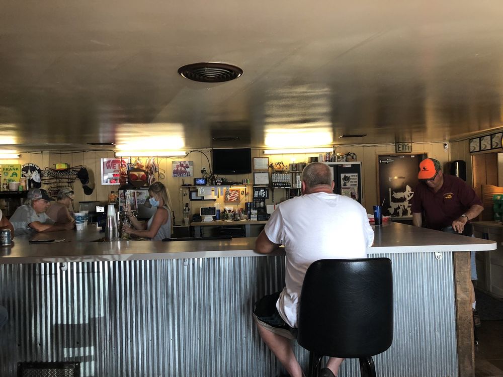NEW GOSHEN PUB - Updated July 2025 - 10 Photos & 10 Reviews - 2477 ...