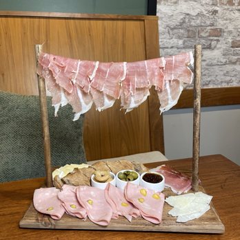 LIZZANO - Updated May 2025 - 78 Photos & 26 Reviews - 636 N Wells St ...