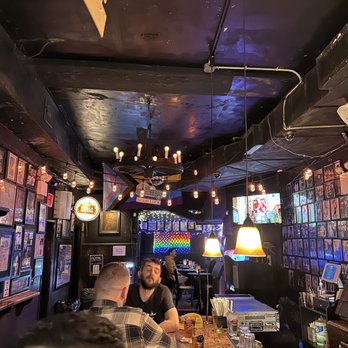 JULIUS’ - Updated December 2025 - 57 Photos & 133 Reviews - 159 W 10th ...