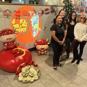 MR HOT POT - Updated July 2025 - 72 Photos & 96 Reviews - 5399 ...