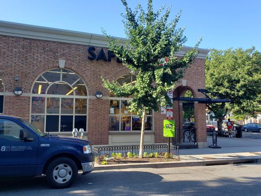 SAFEWAY - 18 Photos & 179 Reviews - 1701 Corcoran St NW, Washington, DC ...