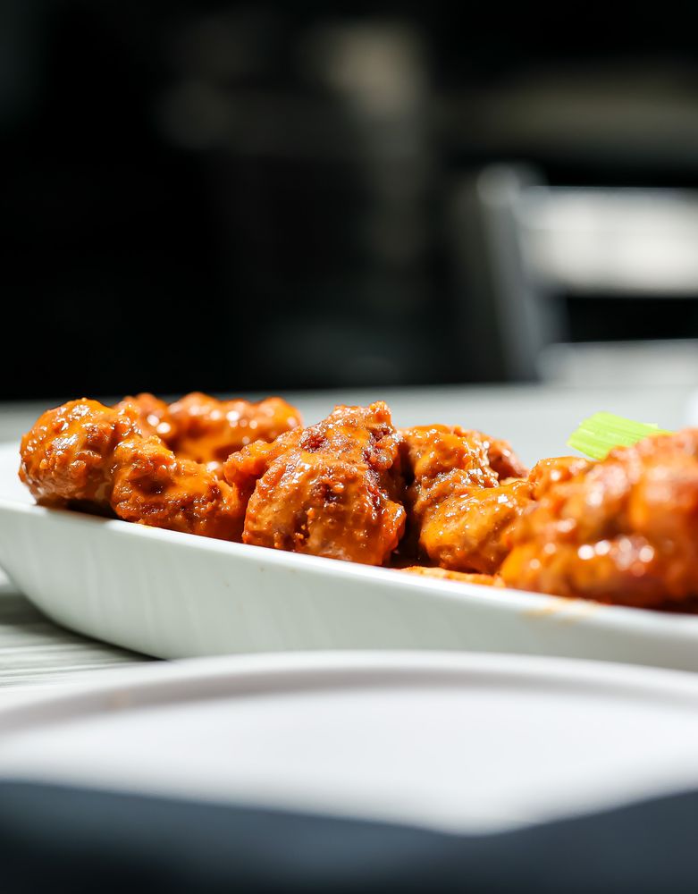 THE LOCAL TAVERN BAR AND GRILL - Updated December 2025 - 91 Photos & 72 ...