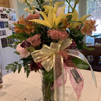 REDDING FLORIST - Updated May 2024 - 13 Photos & 30 Reviews - 3260 ...