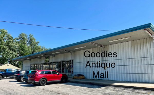 ROUTE 66 GOODIES ANTIQUE MALL - Updated December 2025 - 410 E Osage St ...