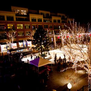 ICE CENTRE AT THE PROMENADE - Updated June 2025 - 20 Photos & 28 ...