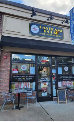 PASTRAMI HOUSE - Updated September 2025 - 36 Photos & 38 Reviews - 1294 ...