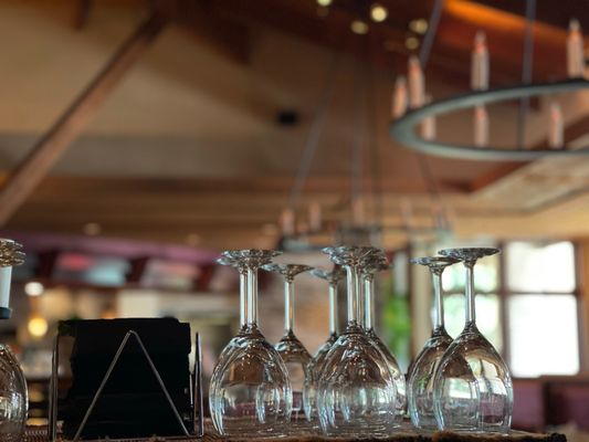 CEDAR CREEK INN - 957 Photos & 954 Reviews - 20 Pointe Dr, Brea ...