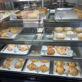 HELLO BAKERY - Updated September 2025 - 34 Photos & 12 Reviews - 1109 ...